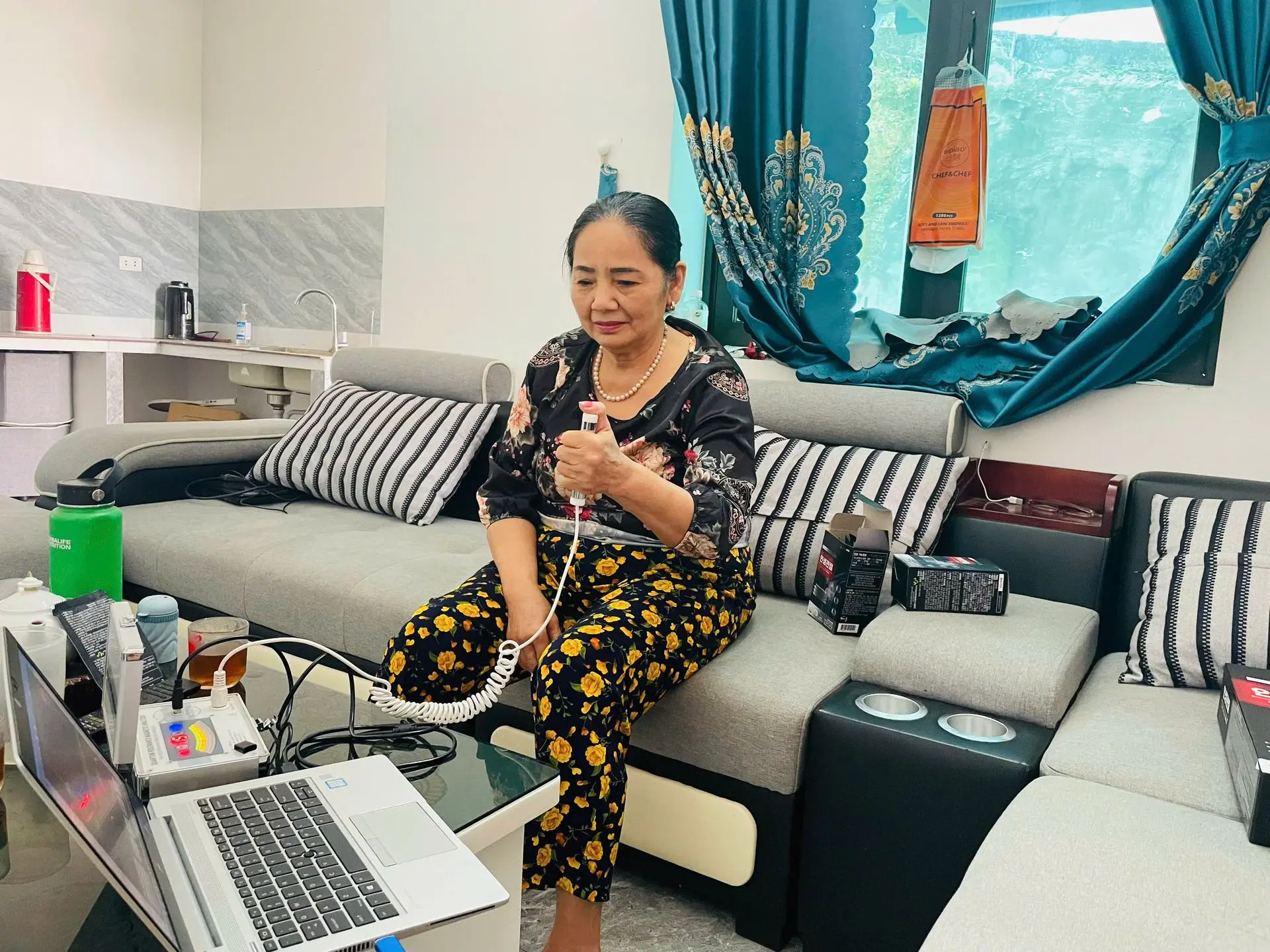 Chương trình Eagle chăm sóc sức khỏe và kiểm tra sức khỏe miễn phí cho cộng đồng thông qua máy ...